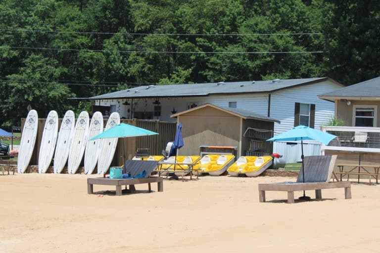 The Ultimate Guide to Lake Sinclair: Where to Stay, Fishing